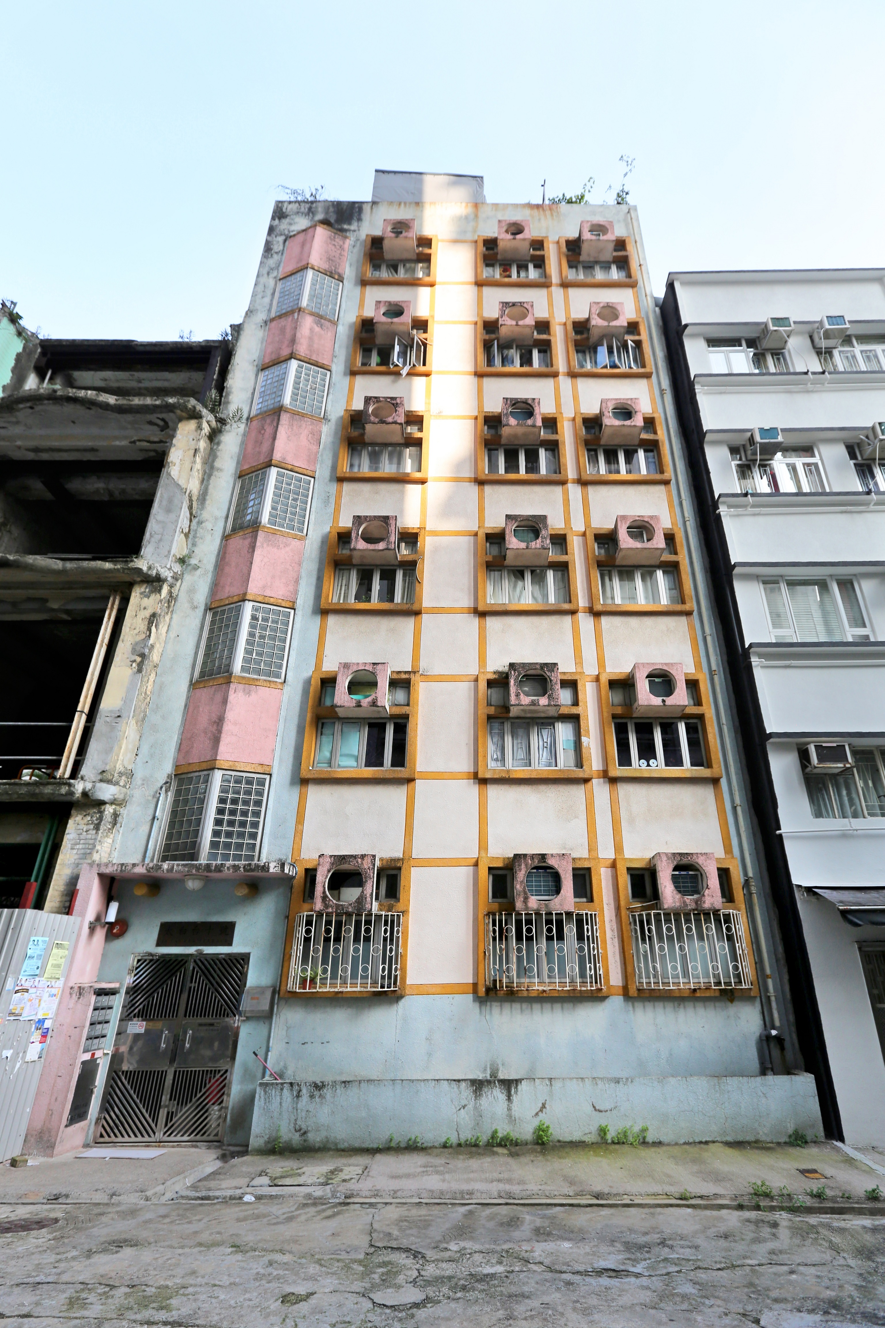 10 Tai Pak Terrace - Hong Kong Housing Society